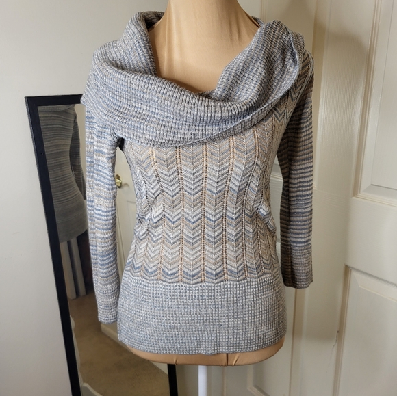 My Michelle | Tops | My Michelle Light Bluish Gray And Cream Colored ...